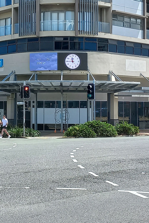 LED Billboard / Video Screens - Signtronics Australia - LED Signs Gold ...